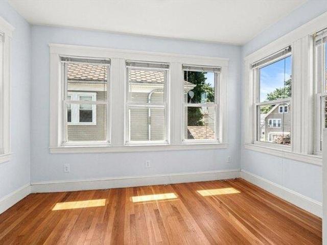 house with 4 bedroom, Boston MA ES105125813