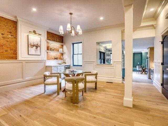 house with 4 bedroom, Boston MA ES105143152