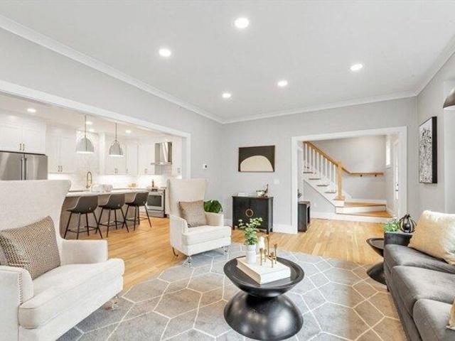 house with 4 bedroom, Boston MA ES105229321