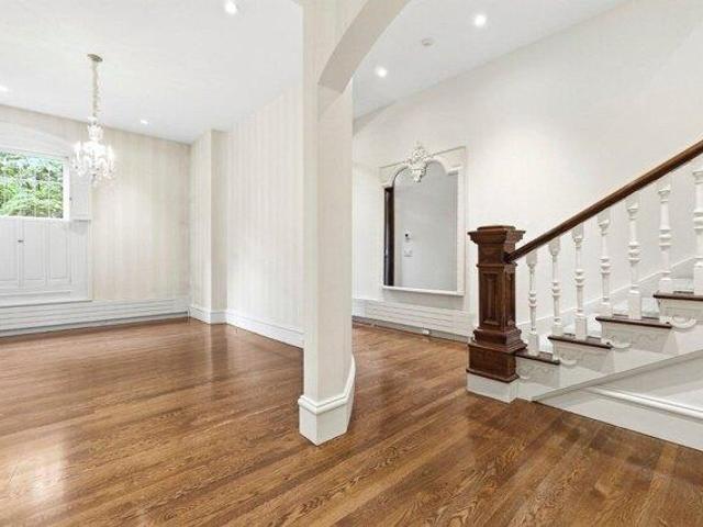 house with 4 bedroom, Boston MA ES105232143