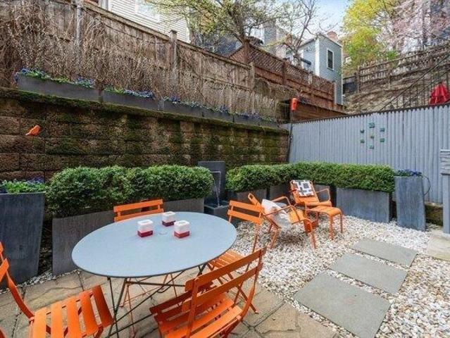 house with 4 bedroom, Boston MA ES105340458