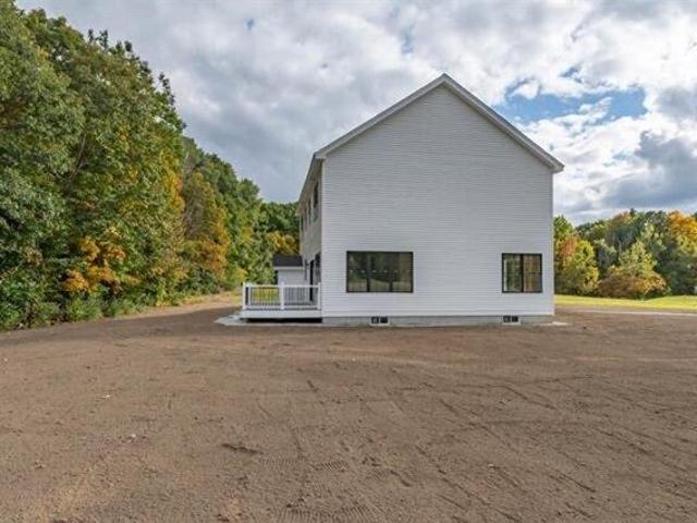 house with 4 bedroom, Bow NH DLS102529481