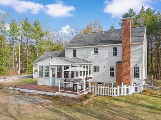 house with 4 bedroom, Bow NH DS101895642