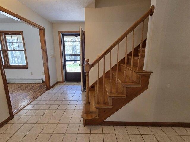 house with 4 bedroom, Bow NH DS102343930