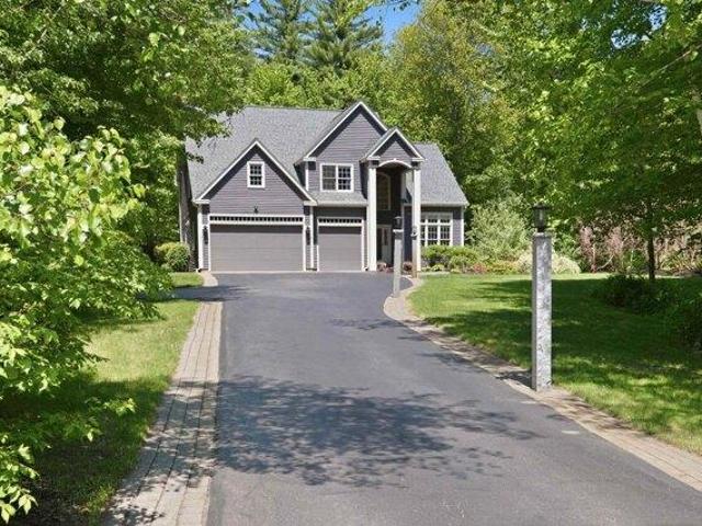 house with 4 bedroom, Bow NH ES103433590