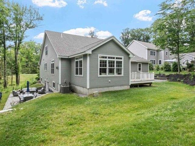house with 4 bedroom, Bow NH ES103927512