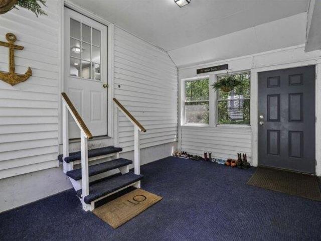 house with 4 bedroom, Bow NH ES104833716