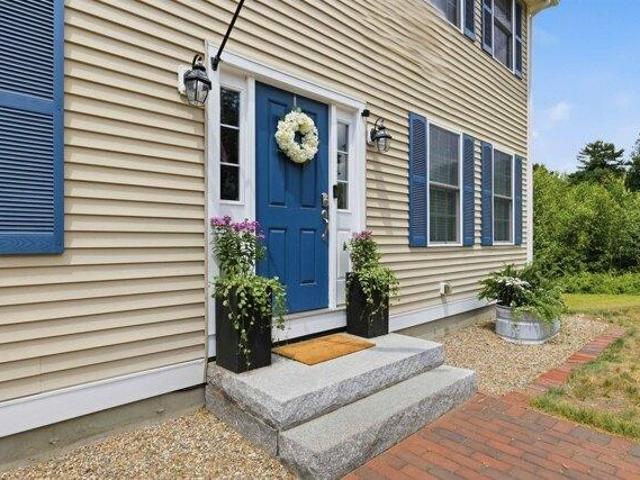 house with 4 bedroom, Bow NH ES104834951