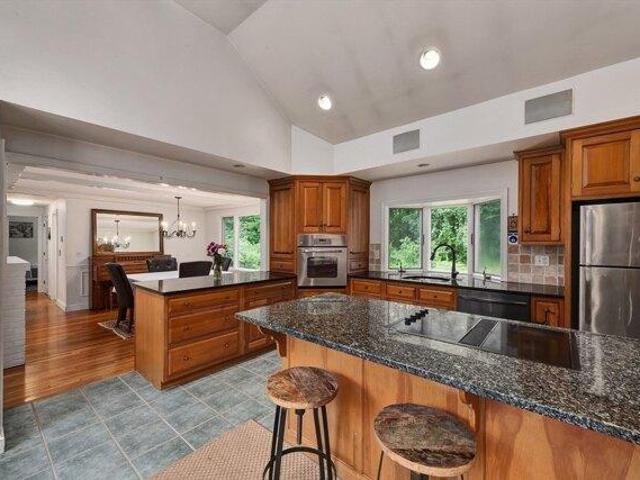 house with 4 bedroom, Boxford MA DS103621240