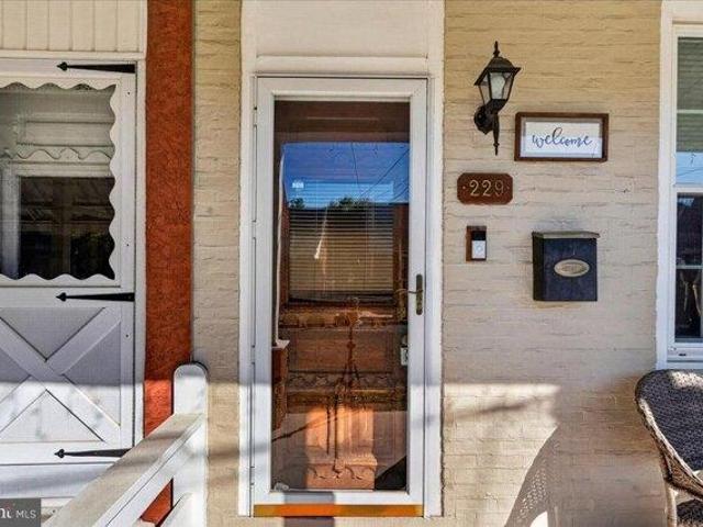 house with 4 bedroom, Boyertown PA ES103623499