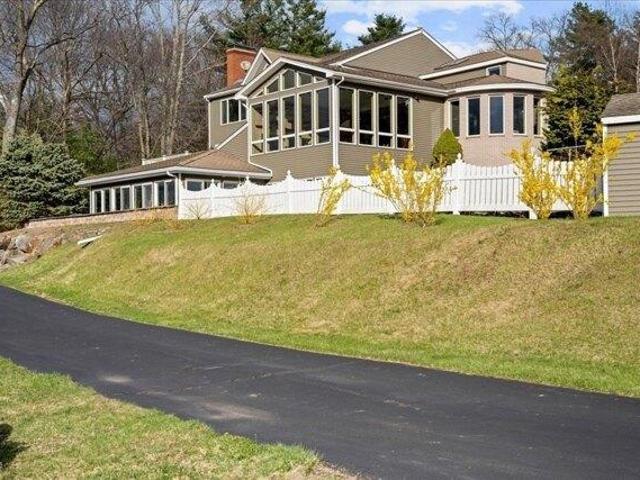 house with 4 bedroom, Boylston MA DLS101781888