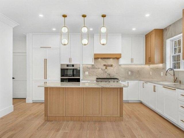 house with 4 bedroom, Boylston MA ES105080299