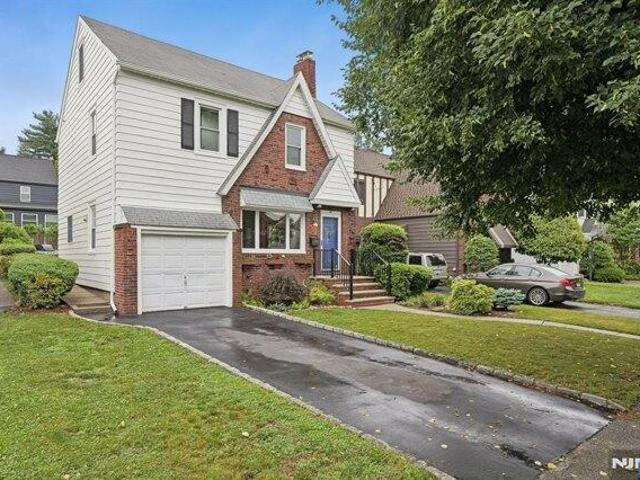 house with 4 bedroom, Bloomfield NJ DS104266280