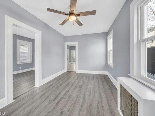 house with 4 bedroom, Bloomfield NJ DS102257398