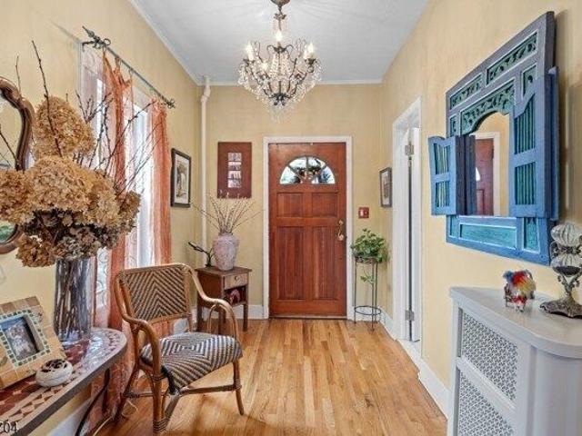 house with 4 bedroom, Bloomfield NJ ES104333132