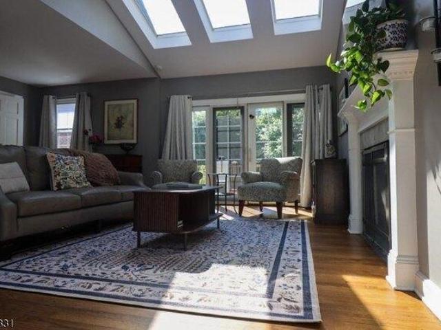 house with 4 bedroom, Bloomfield NJ ES104849520
