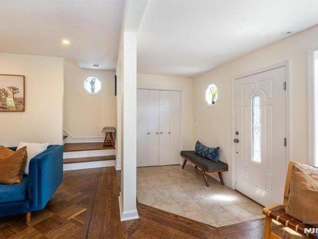 house with 4 bedroom, Bloomfield NJ ES103159289