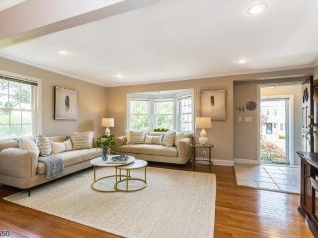 house with 4 bedroom, Bloomfield NJ ES103188535
