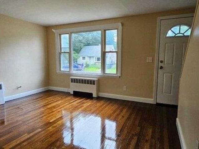 house with 4 bedroom, Bloomfield CT DS103073731