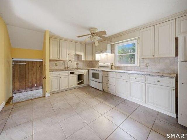 house with 4 bedroom, Bloomfield CT ES103099842