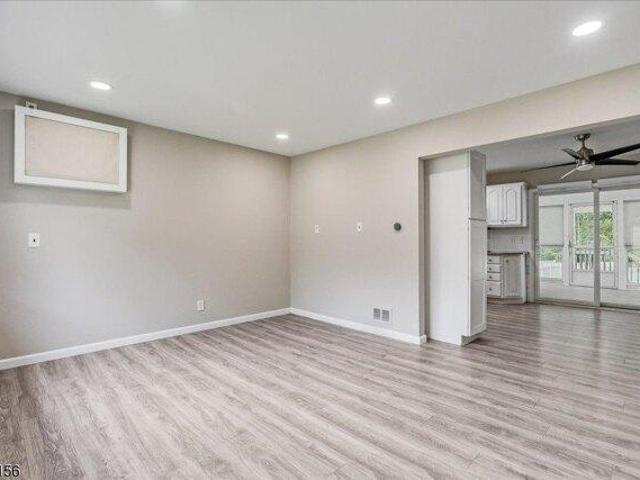 house with 4 bedroom, Bloomingdale NJ ES104852906