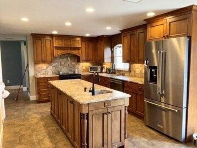 house with 4 bedroom, Blackstone MA DLS102591979