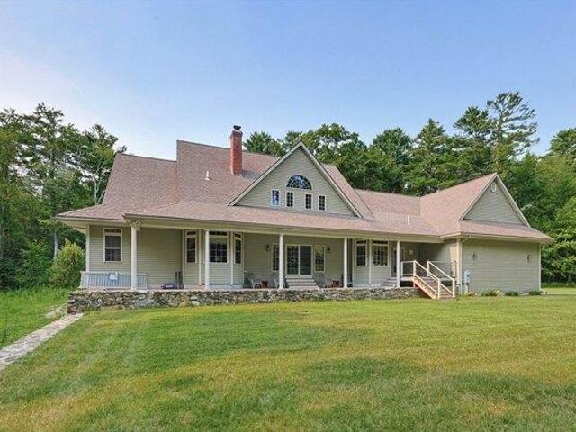 house with 4 bedroom, Blackstone MA ES104904250