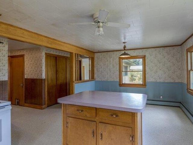 house with 4 bedroom, Blue Hill ME ES105127765
