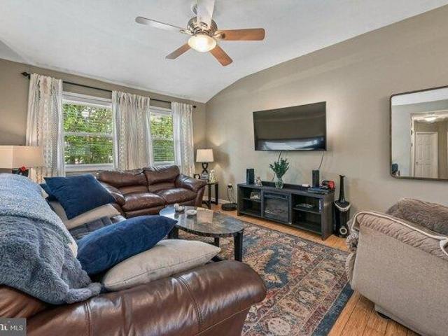 house with 4 bedroom, Browns Mills NJ ES105156553