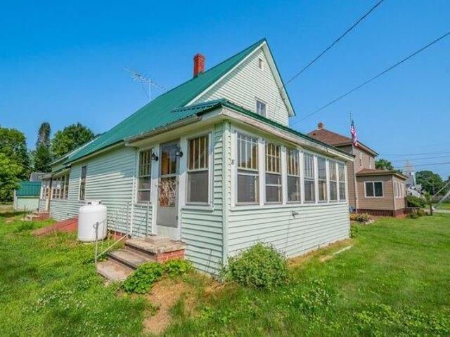 house with 4 bedroom, Brownville ME DS104191082