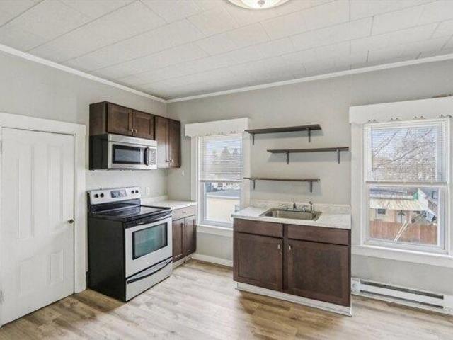 house with 4 bedroom, Brockton MA DLS102409583