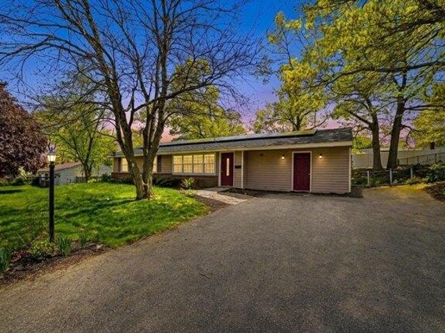 house with 4 bedroom, Brockton MA DLS102595282