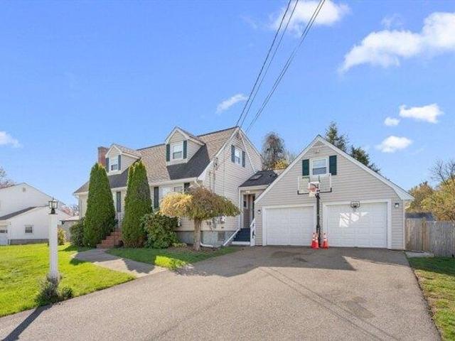 house with 4 bedroom, Brockton MA DLS102344281