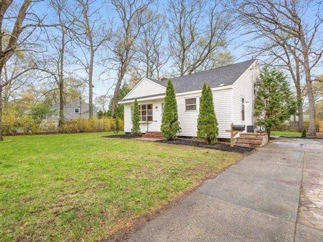 house with 4 bedroom, Brockton MA DS102444906