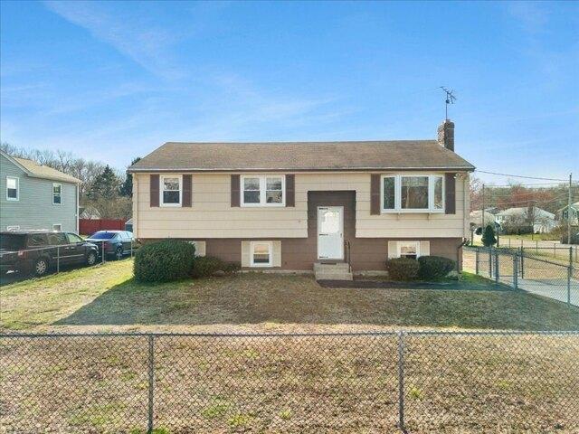house with 4 bedroom, Brockton MA DS102475518