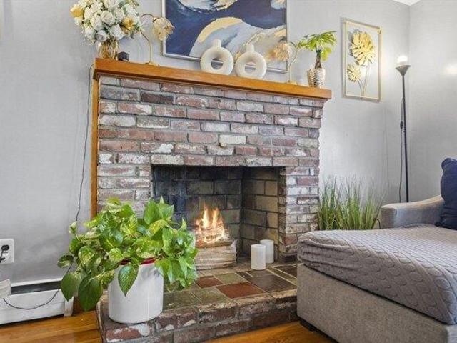 house with 4 bedroom, Brockton MA ES102959960