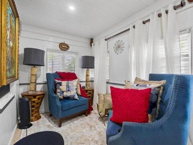 house with 4 bedroom, Brockton MA ES103499162