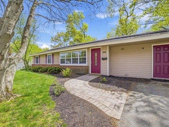 house with 4 bedroom, Brockton MA ES103807110