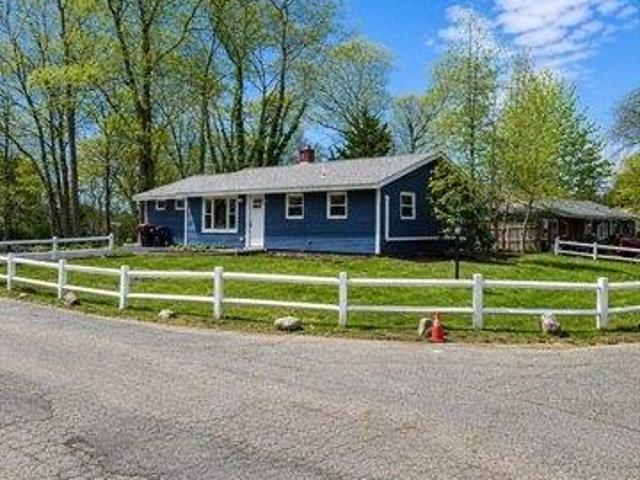 house with 4 bedroom, Brockton MA ES104008833