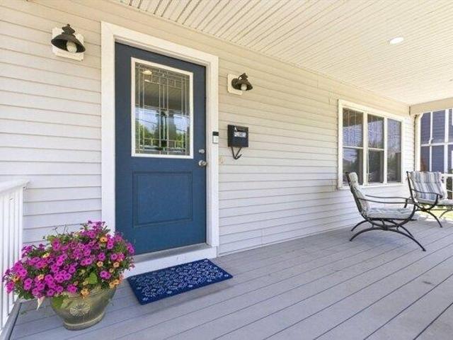 house with 4 bedroom, Brockton MA ES104264140