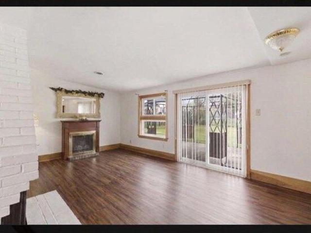 house with 4 bedroom, Brockton MA ES104789912