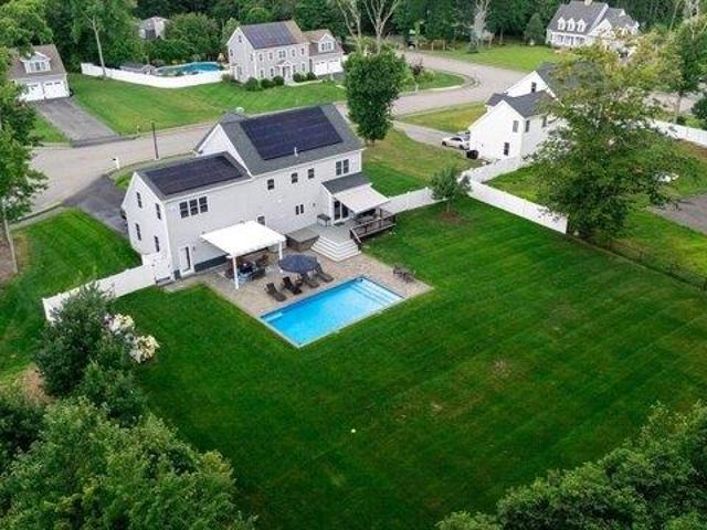 house with 4 bedroom, Brockton MA ES104790693