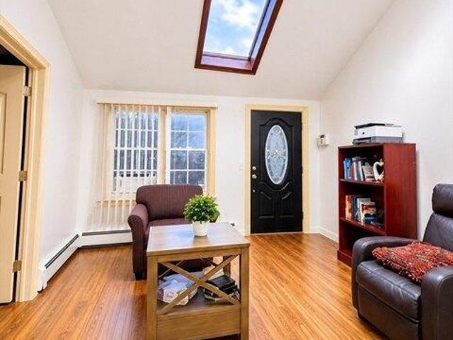 house with 4 bedroom, Brockton MA ES104834611