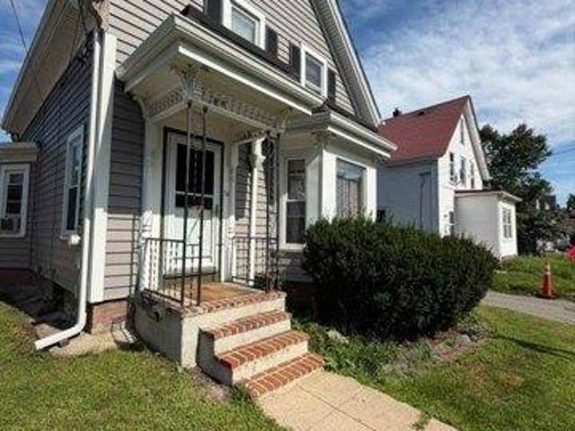 house with 4 bedroom, Brockton MA ES105157349