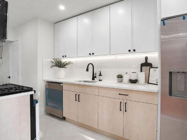 house with 4 bedroom, BRONX NY ES105092218