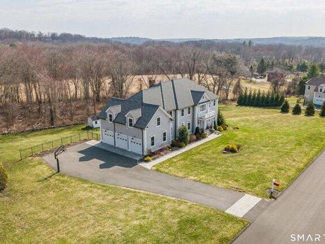 house with 4 bedroom, Brookfield CT DLS101749024