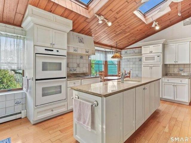 house with 4 bedroom, Brookfield CT DLS101859002