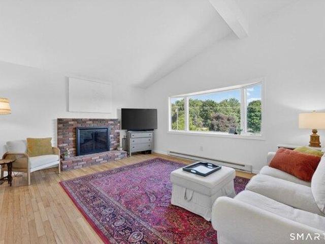 house with 4 bedroom, Brookfield CT DS104192015