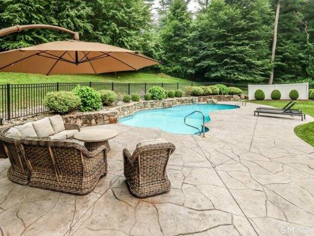 house with 4 bedroom, Brookfield CT ES104512260