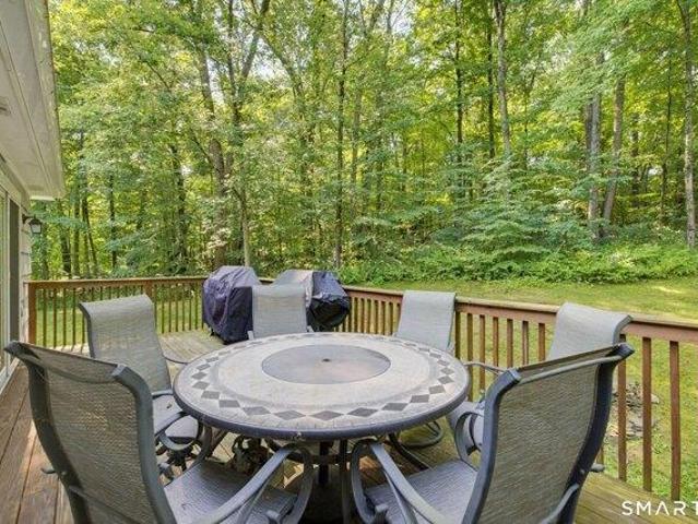 house with 4 bedroom, Brookfield CT ES104849541